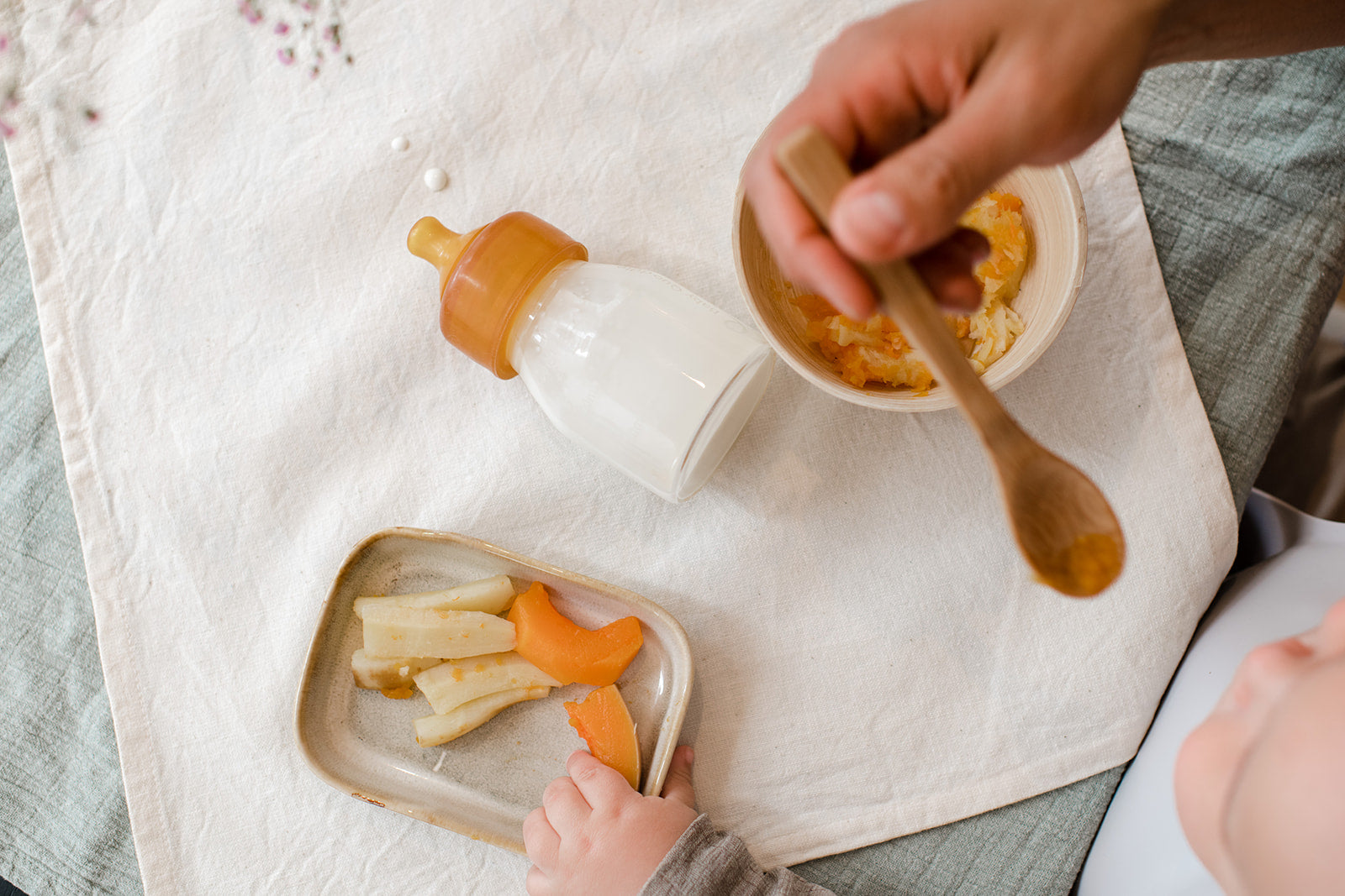 How to travel anywhere with your formula fed baby - 7 Essential tips f ...